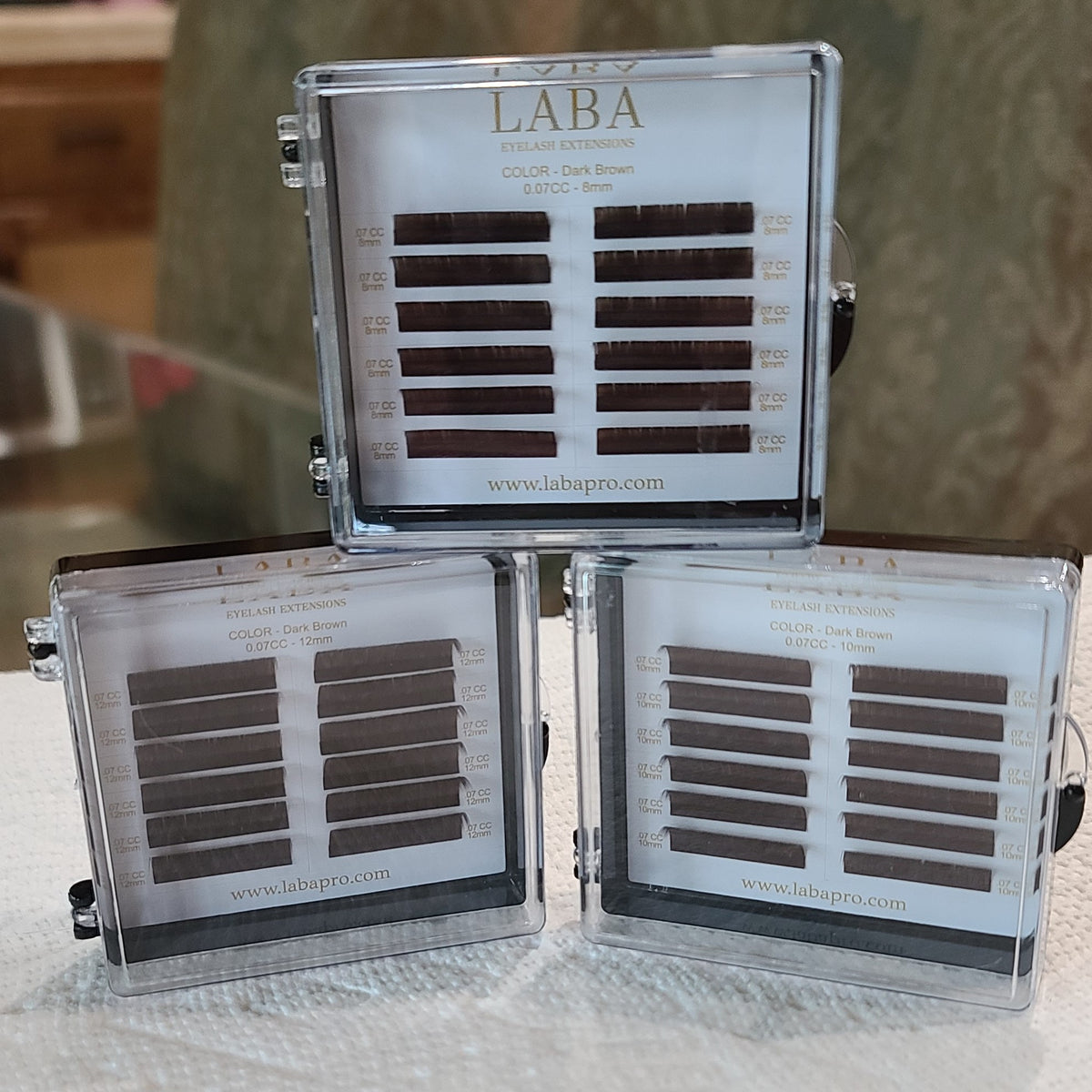 LABA VOLUME DARK BROWN EYELASH EXTENSIONS- 6 Row 1/2 Trays